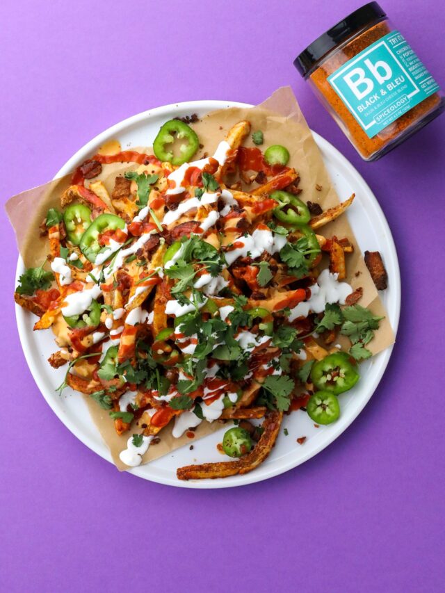 How to Customize Volcano Fries with Your Favorite Toppings - We Made ...
